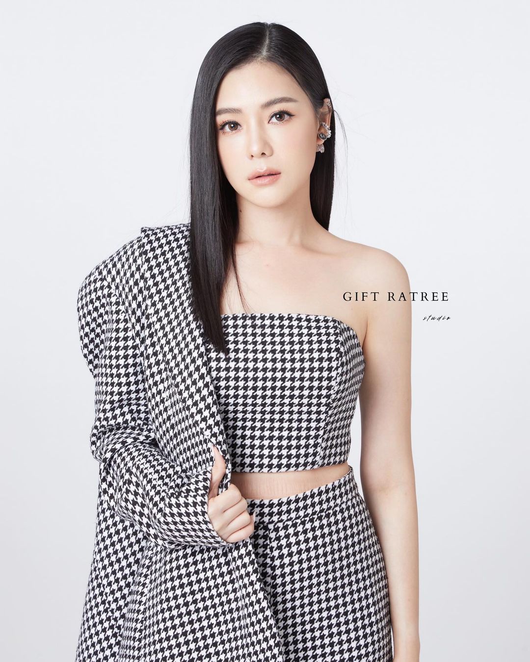 ชุดสูท – GIFT RATREE.Studio