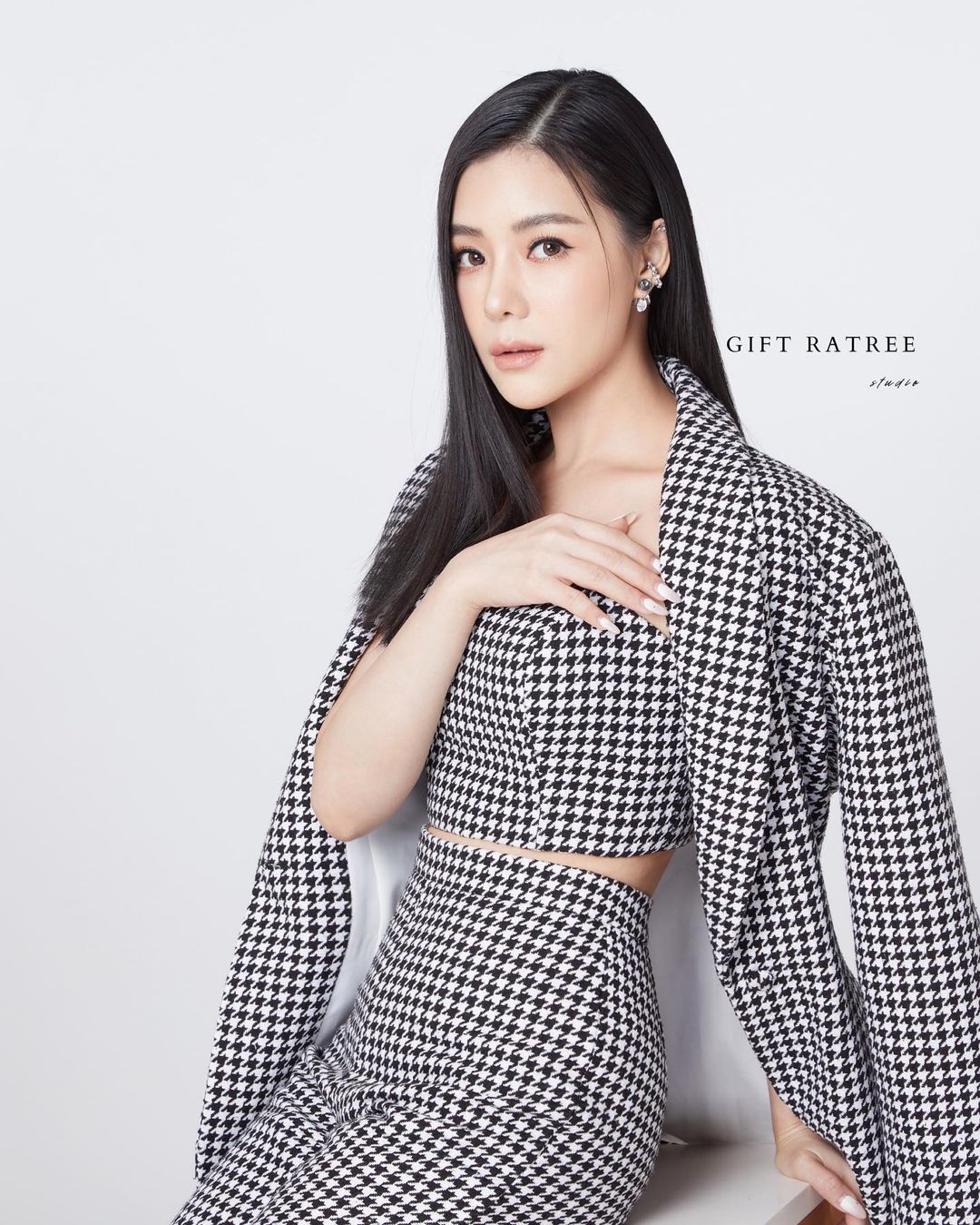 ชุดสูท – GIFT RATREE.Studio