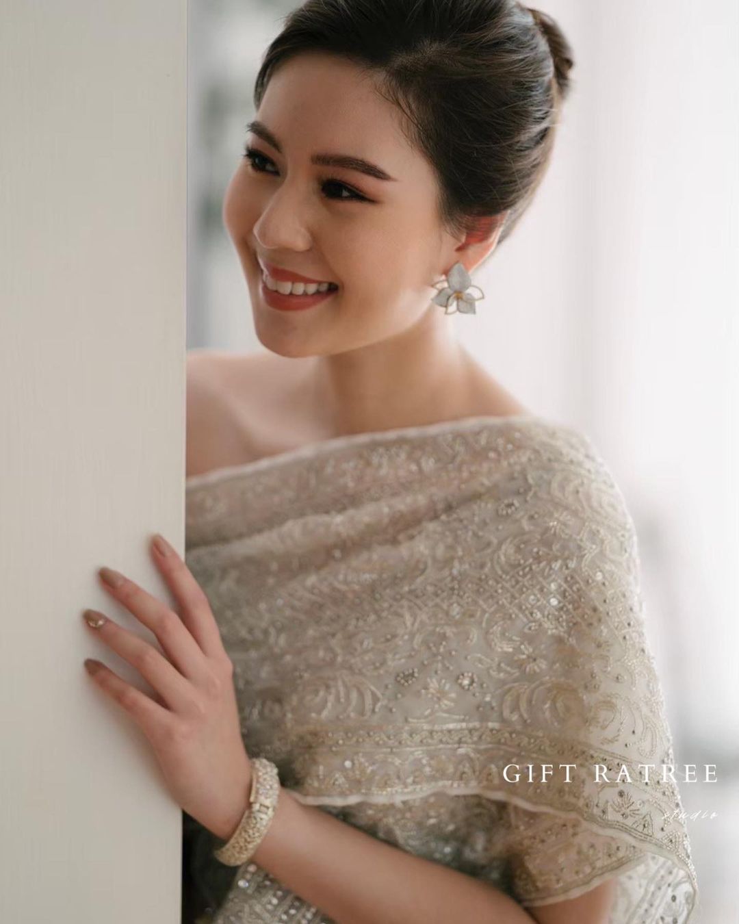 ชุดไทย – GIFT RATREE.Studio
