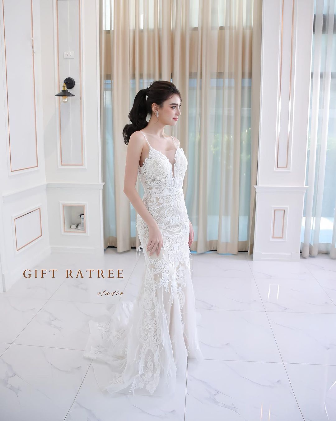 ชุดเจ้าสาว-เจ้าบ่าว – GIFT RATREE.Studio