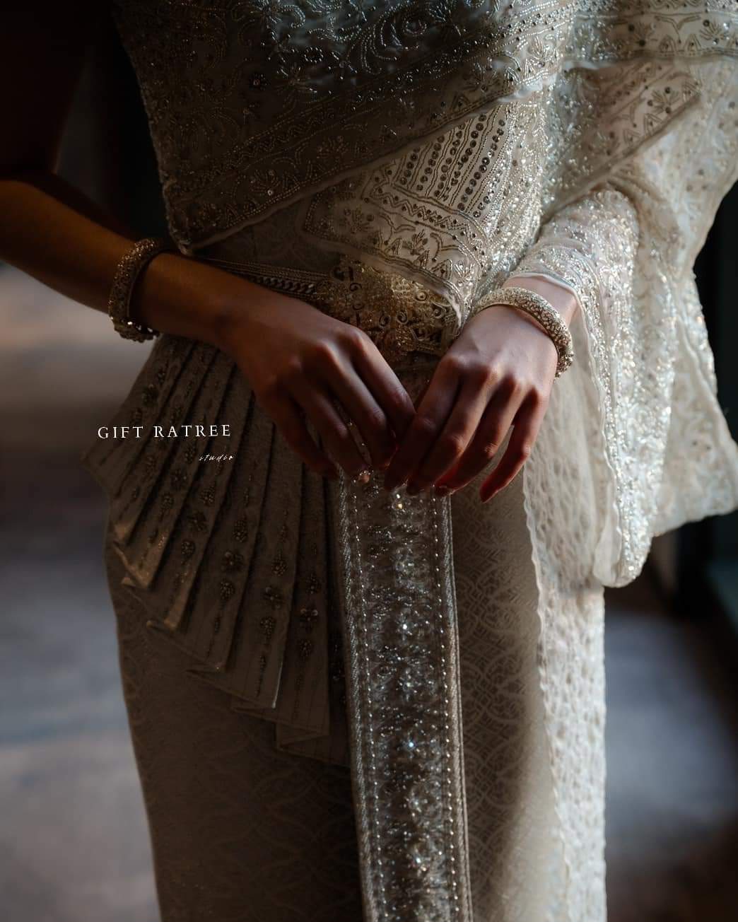 ชุดไทย – GIFT RATREE.Studio