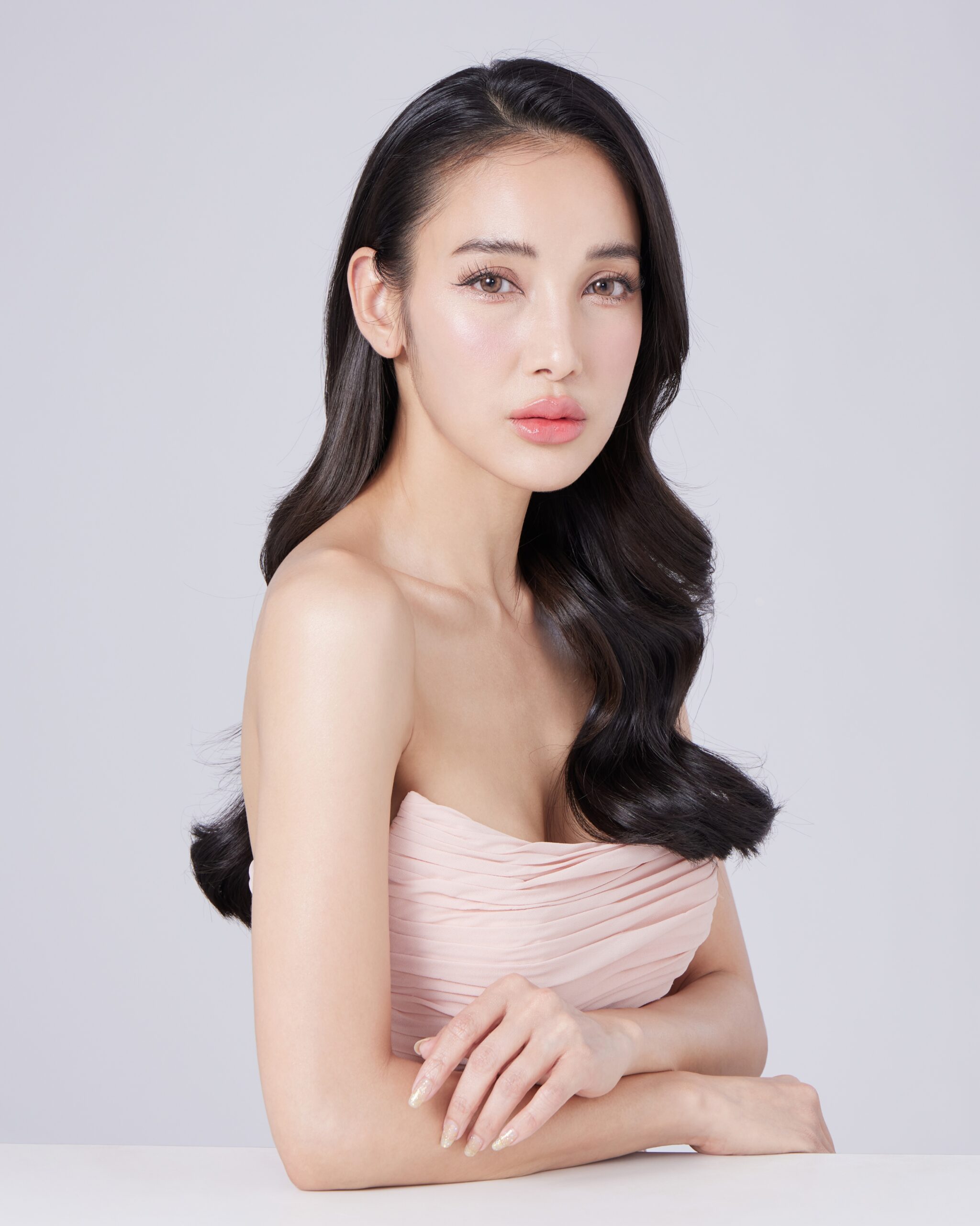 ถ่ายโปรไฟล์ – GIFT RATREE.Studio